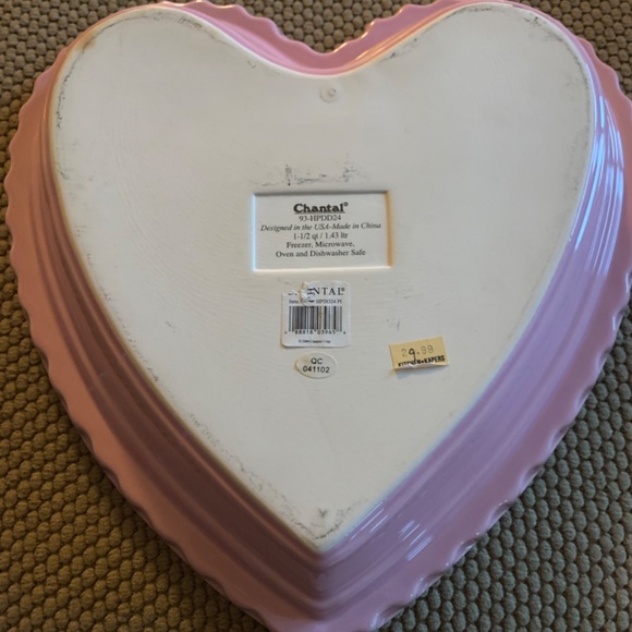Chantal | Kitchen | Chantal 5 Quart Pink Heart Shaped Pie Plate Nwthas ...